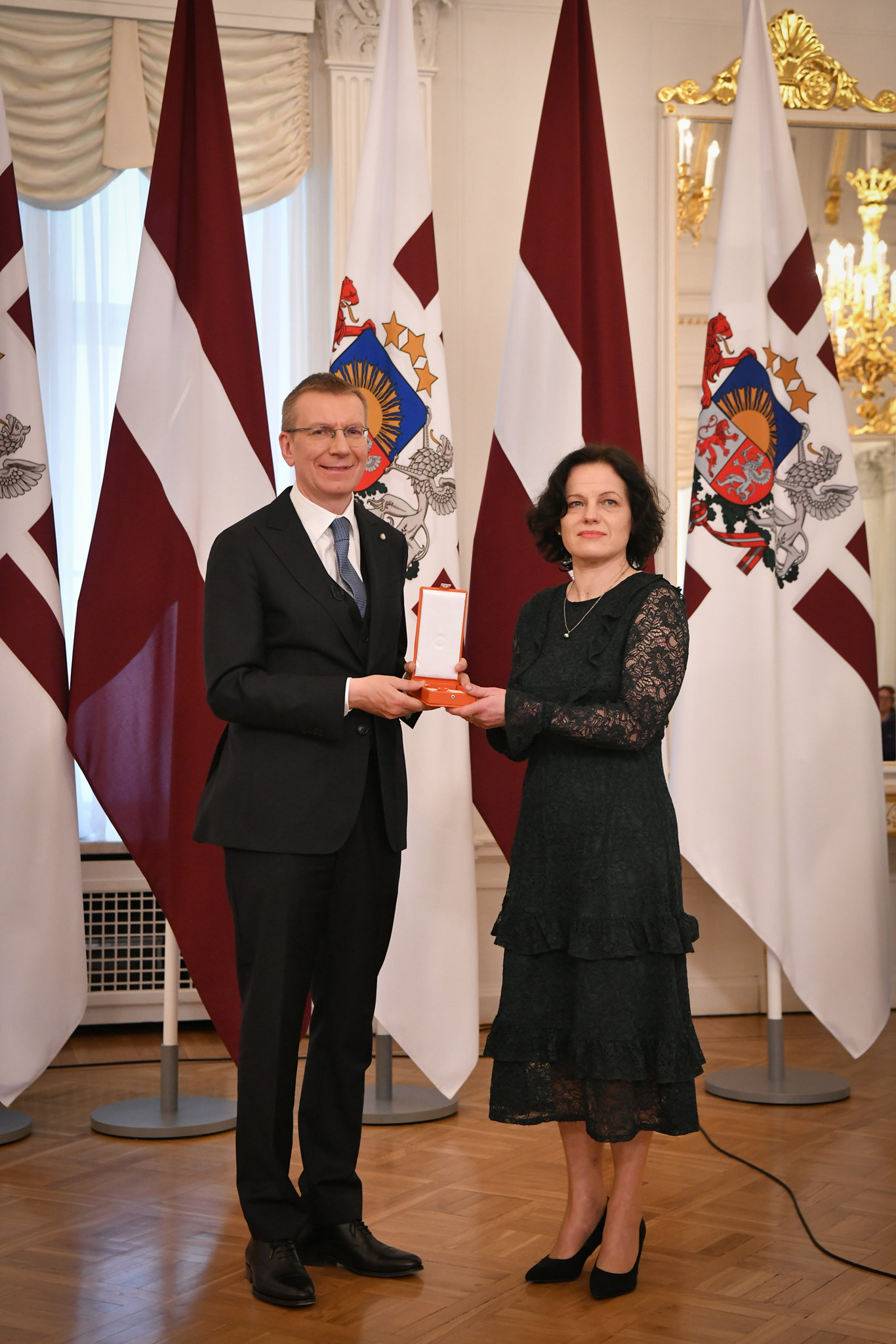 Inta Brence tika iecelta par Atzinības krusta virsnieku - RĒZEKNES ...