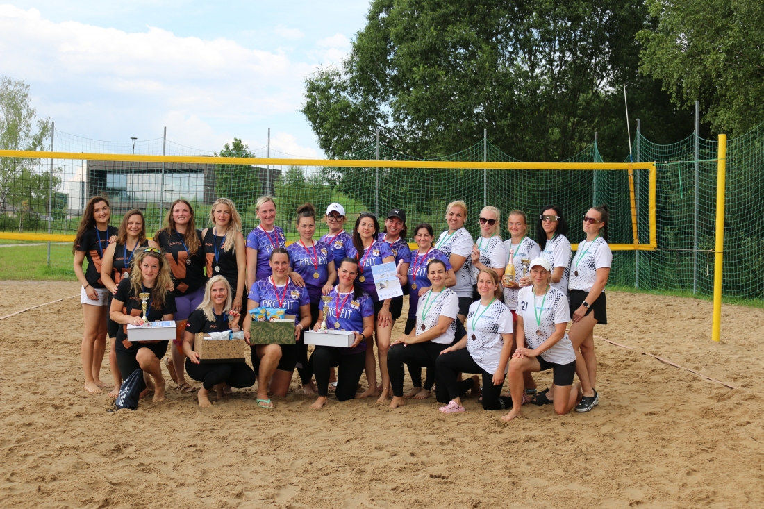 Rēzeknes Lapseņu kausu izcīnija komanda "PROZIT" no Viļāniem - Sports ...